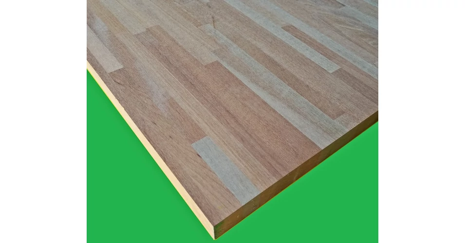 Konyhai munkalap táblásított MOABI fa HT 28 mm 2500x600 mm 1,5 m2 ...
