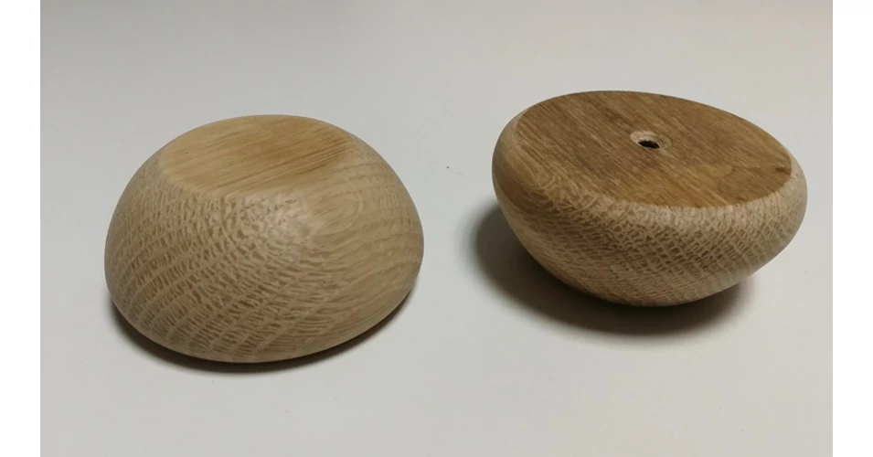 Bútorláb fa szekrényláb pogácsa tölgy átm. 70x30 mm kúpos HEF HU++ - fa ...